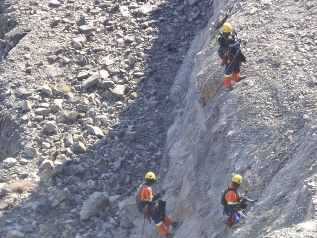 Rockfall Mitigation - Hoff Geotechnik (Pty) Ltd